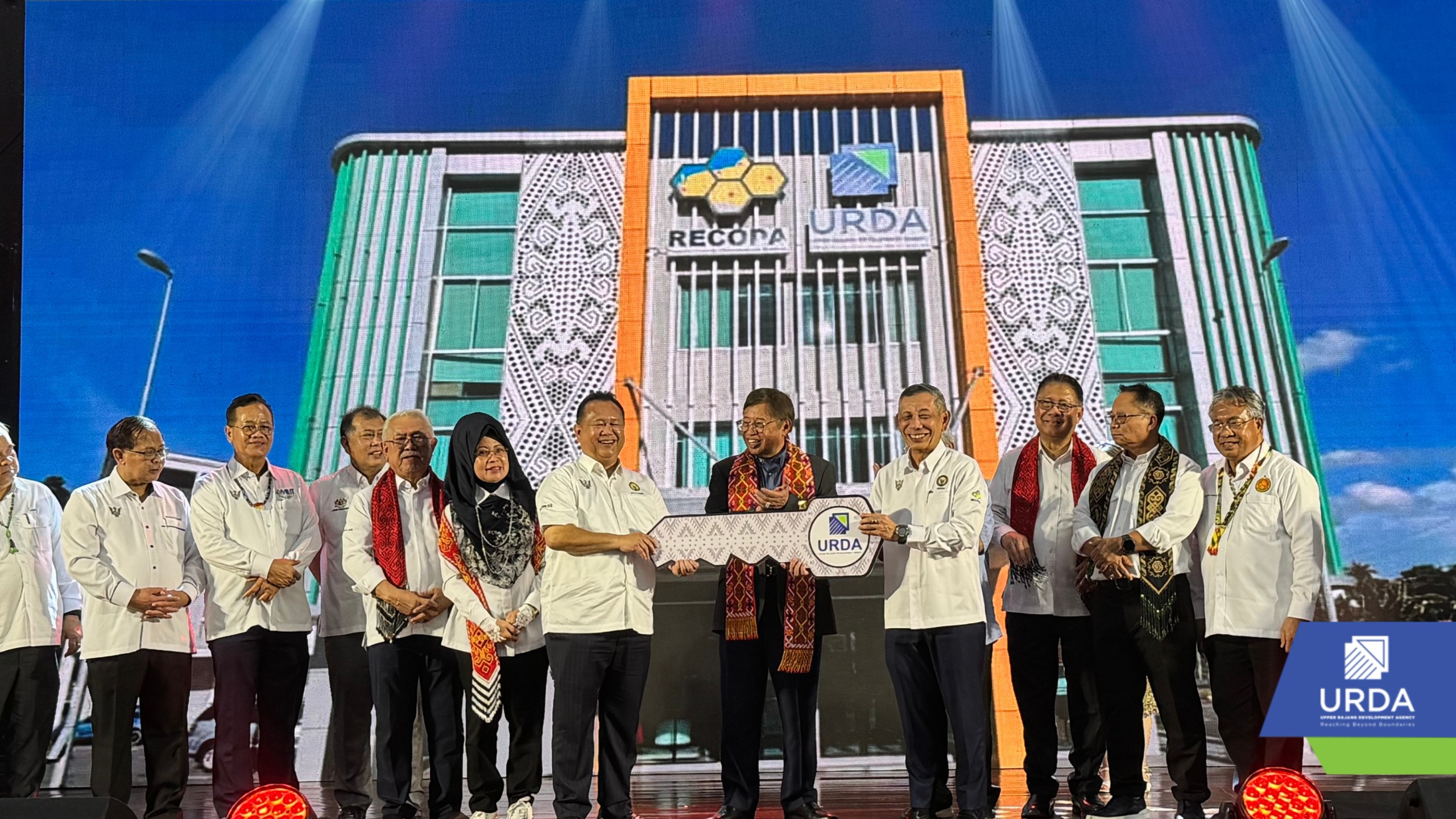 A NEW CHAPTER OF PROGRESS FOR UPPER RAJANG: RECODA OFFICIATES URDA ...